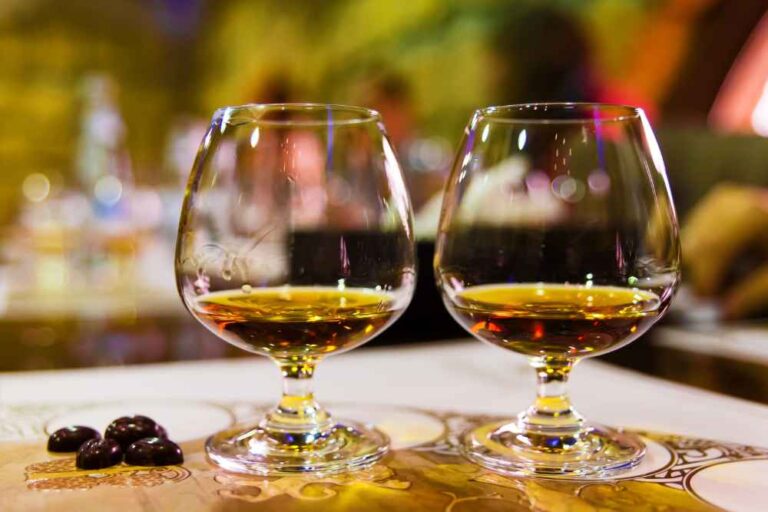 What Is Cognac? Complete Guide (Updated 2023) - cocktaildb.com